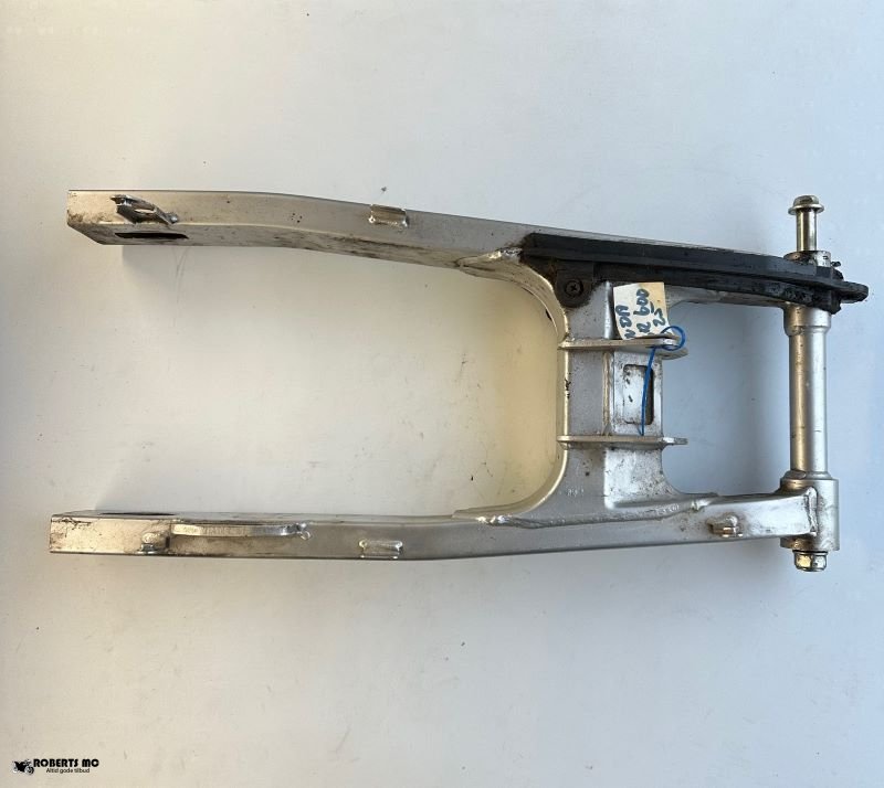 Honda CBR600 PC25 svingarm - Brugte Honda dele - Roberts MC